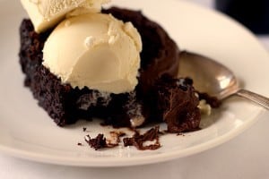 Root Beer Float Cake | Bundt Cakes