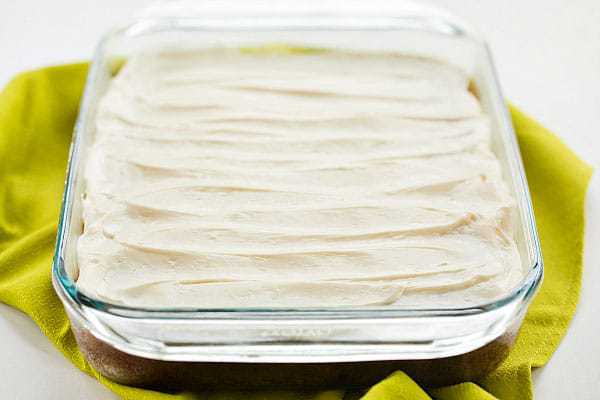 Oatmeal-Raisin Snack Cake