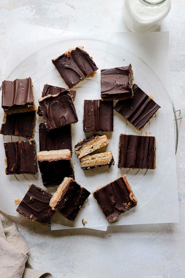 Millionaire's Shortbread Recipe - Brown Eyed Baker